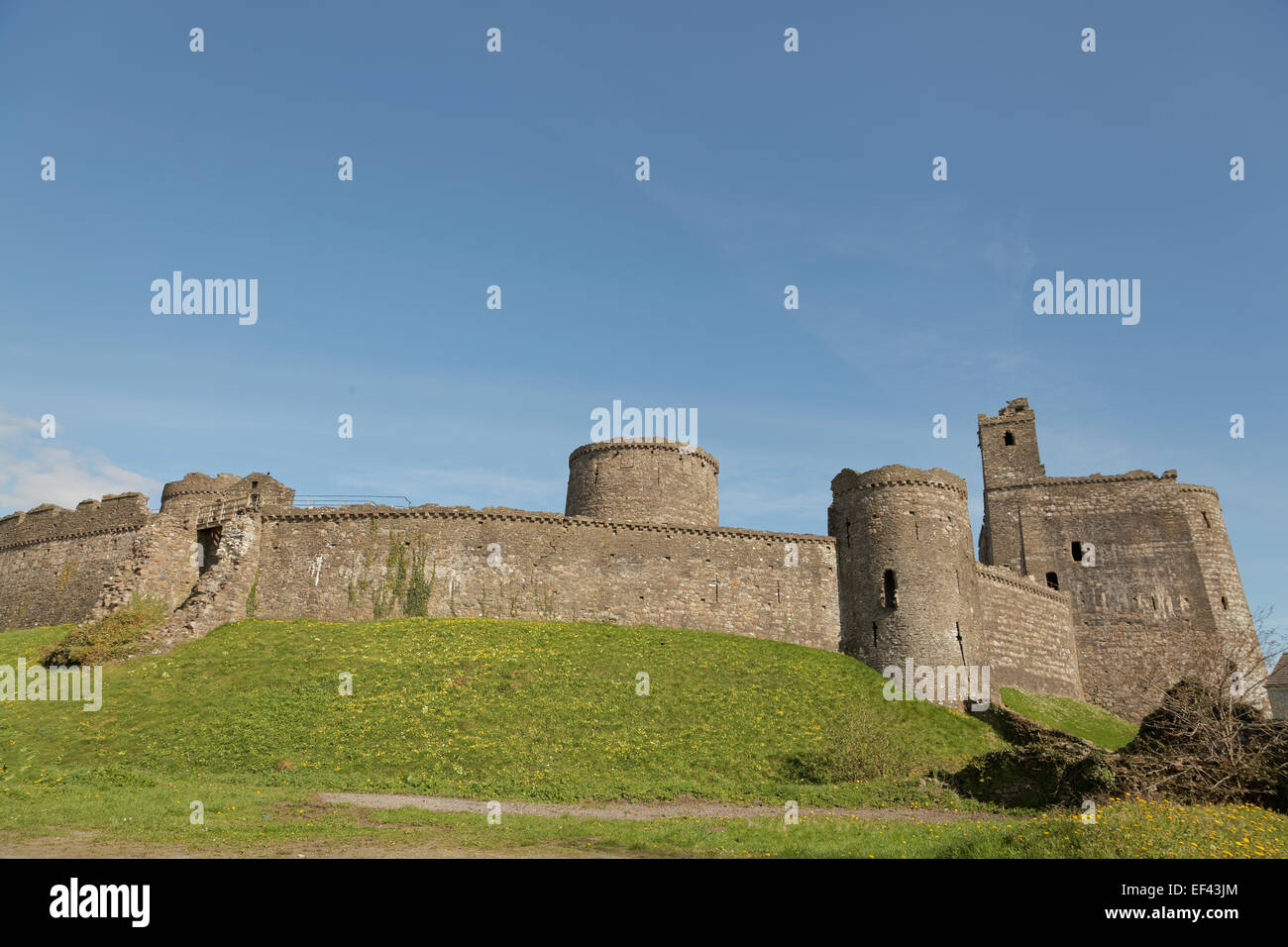 Kidwelly castle walls hi-res stock photography and images - Alamy