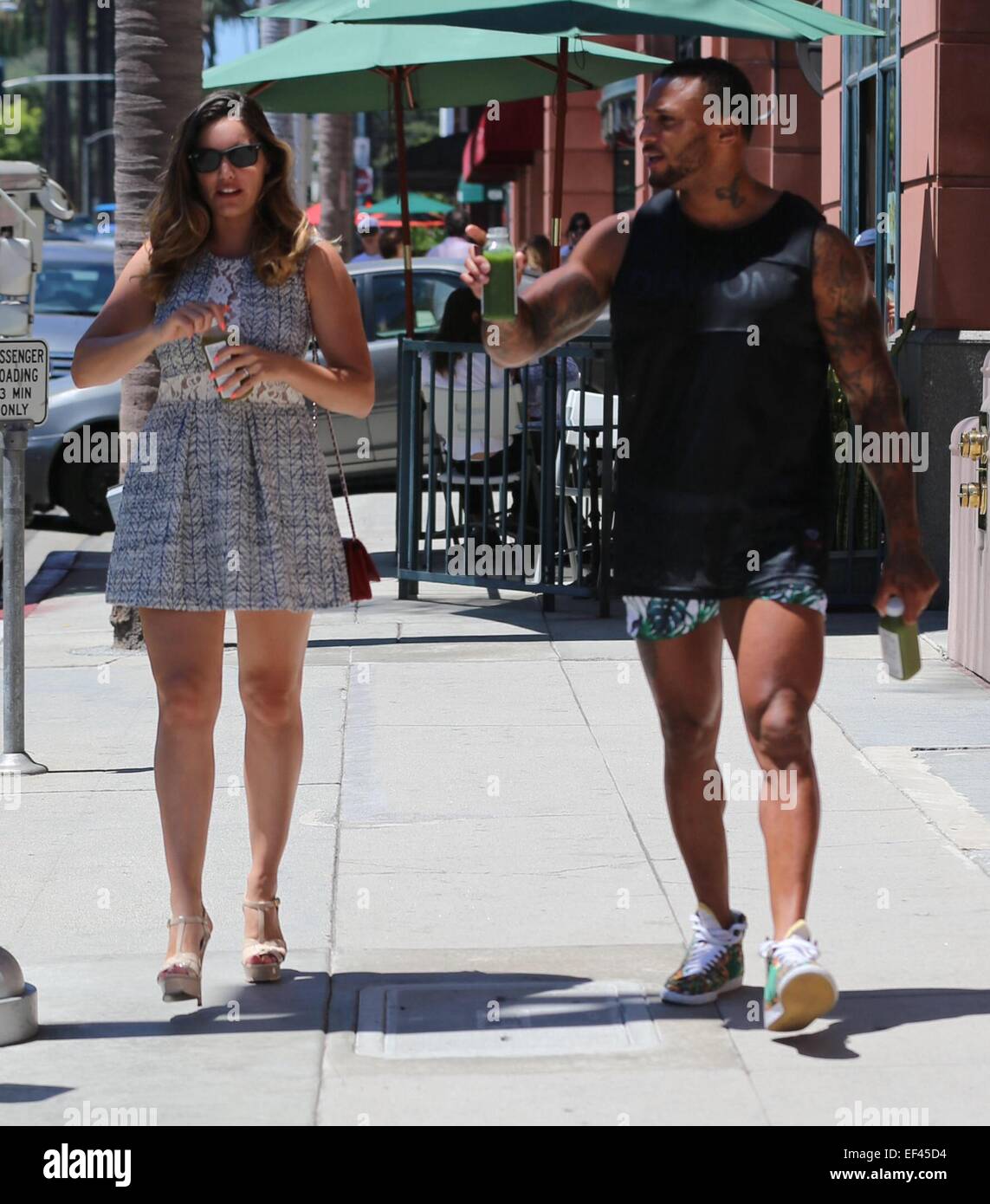 Kelly Brook and boyfriend David McIntosh pick up green juice at Pressed ...