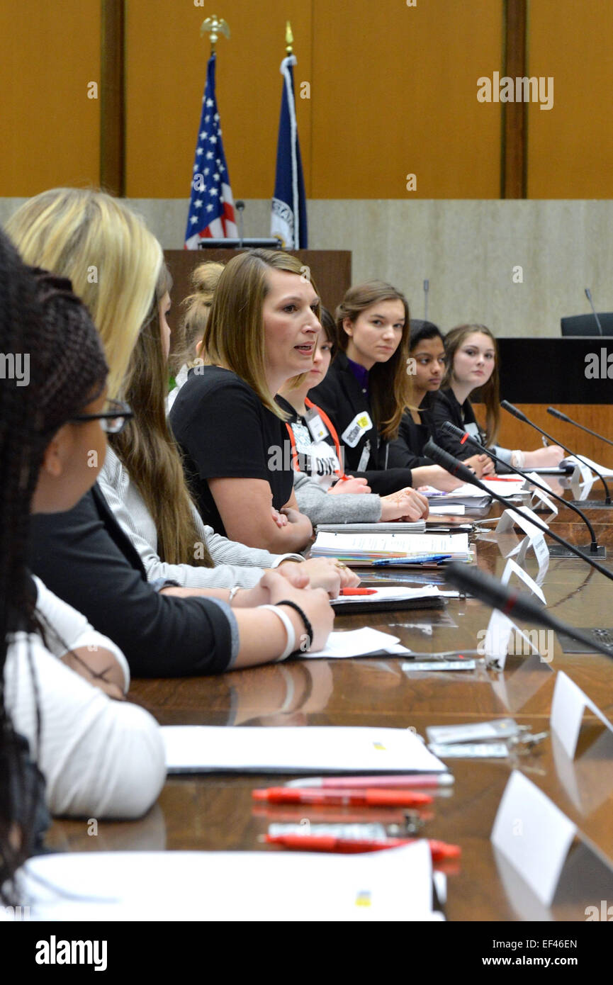 15 year old students hi-res stock photography and images - Alamy