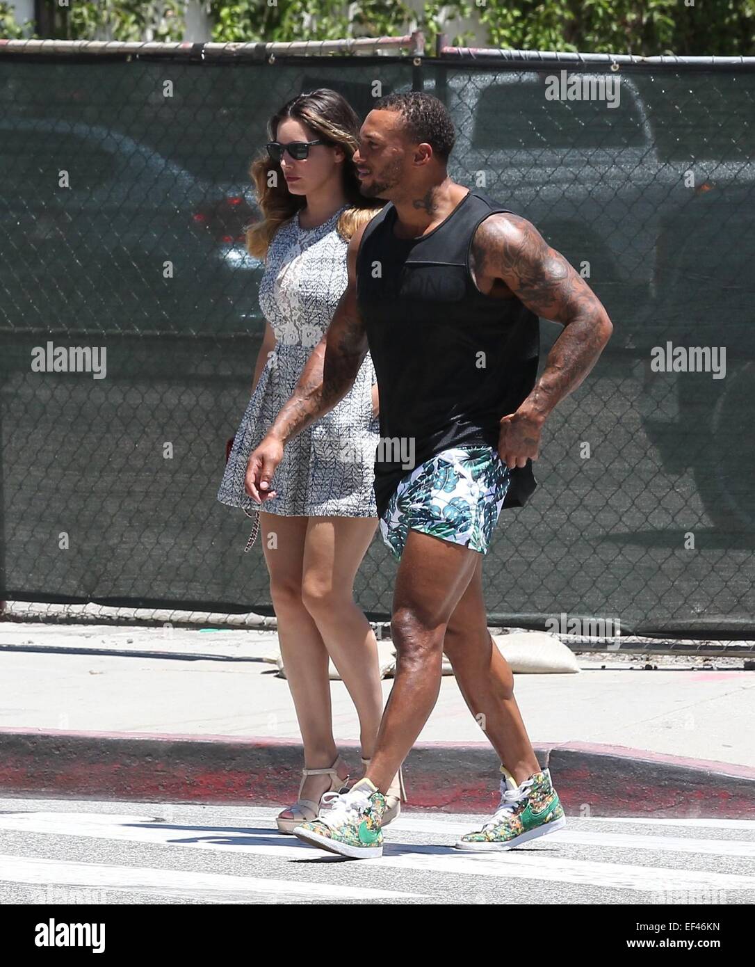 Kelly Brook and boyfriend David McIntosh go shopping in Los Angeles ...