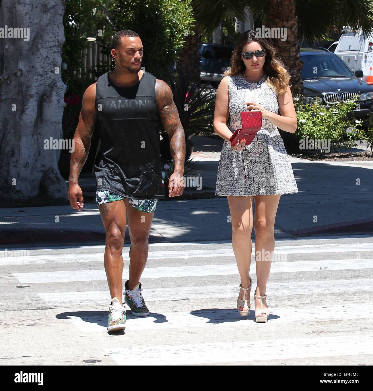 Kelly Brook and boyfriend David McIntosh go shopping in Los Angeles ...