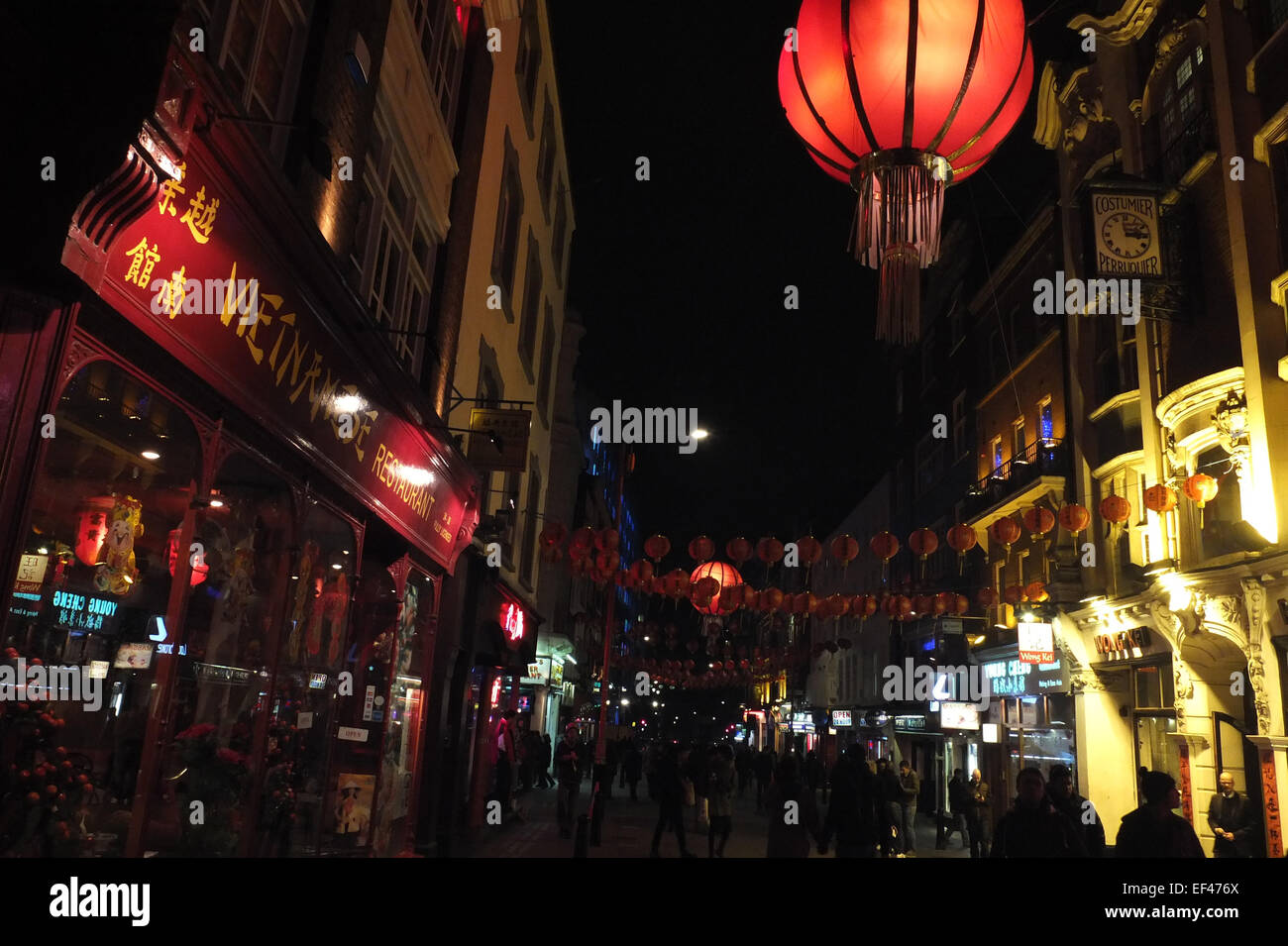Chinatown london night hi-res stock photography and images - Alamy