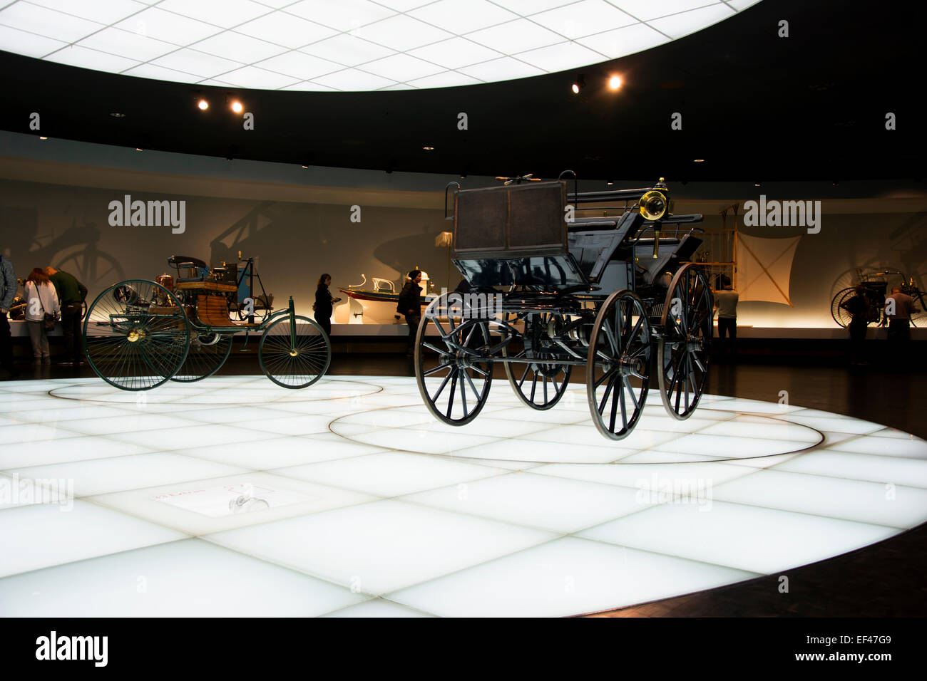 World’s first electric car hi-res stock photography and images - Alamy