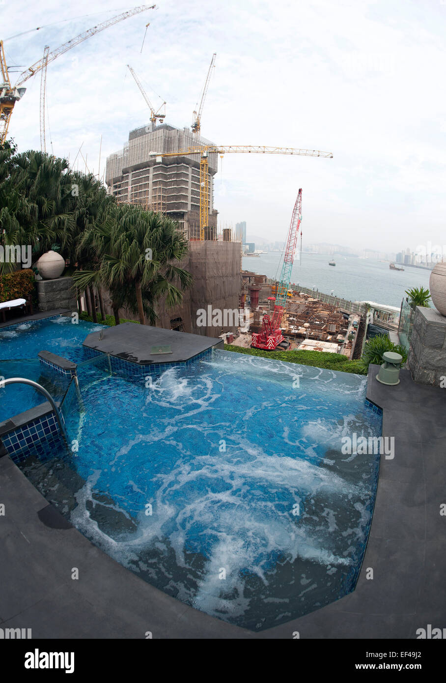 Jacuzzi pool intercontinental hotel tsim hi-res stock photography and images - Alamy