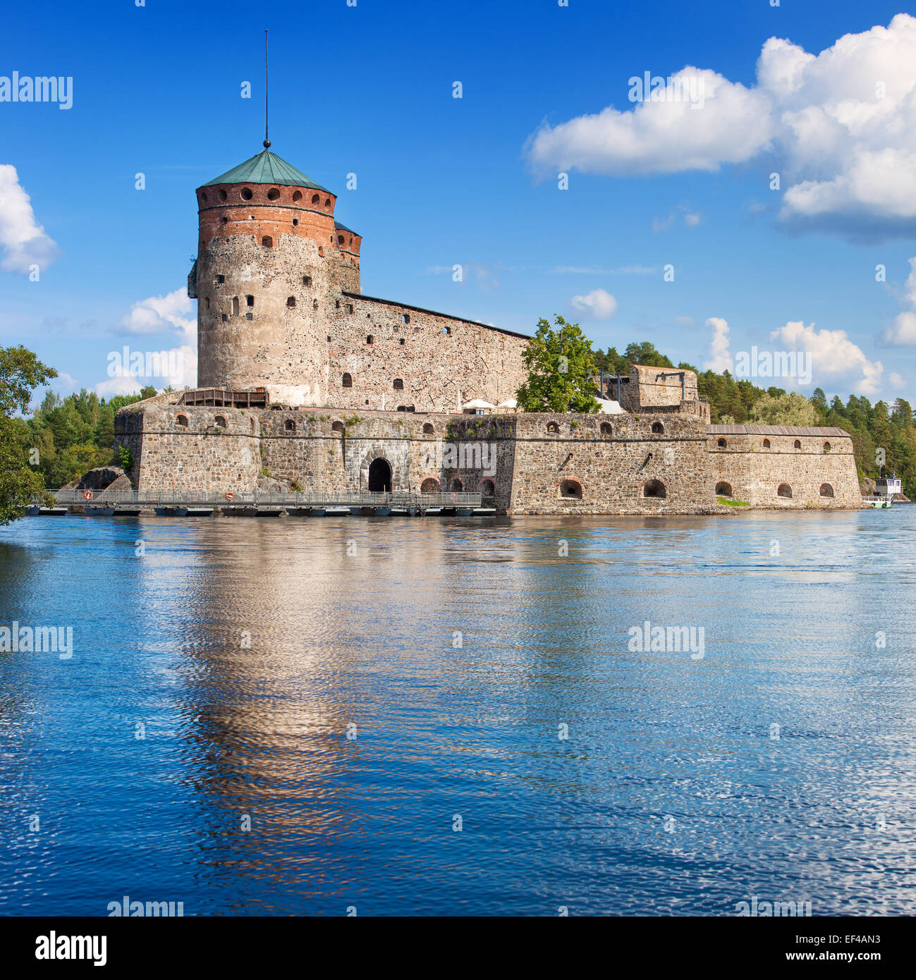 Olavinlinna castle water castle savonlinna hi-res stock photography and ...