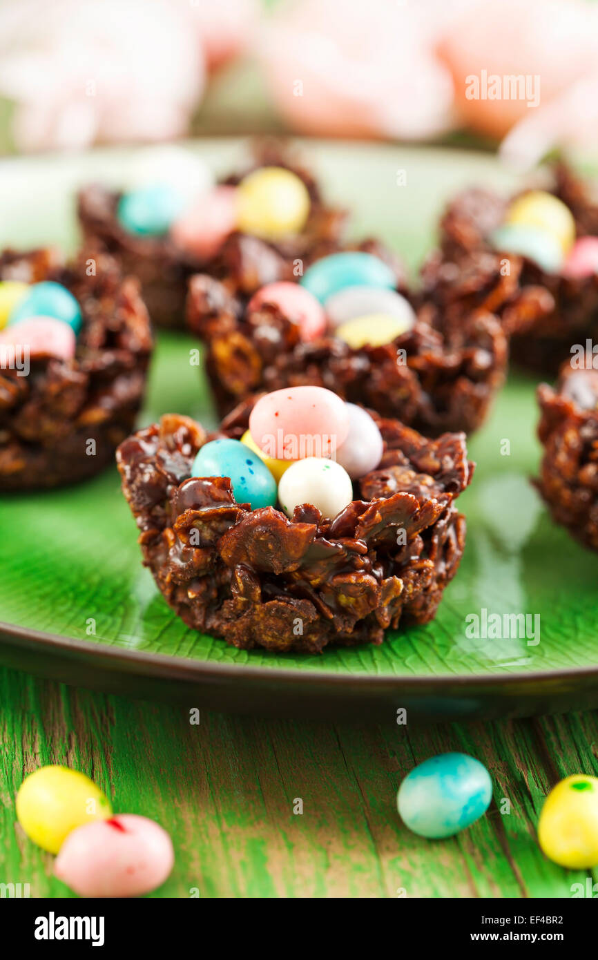Easter crispy nest cakes hi-res stock photography and images - Alamy