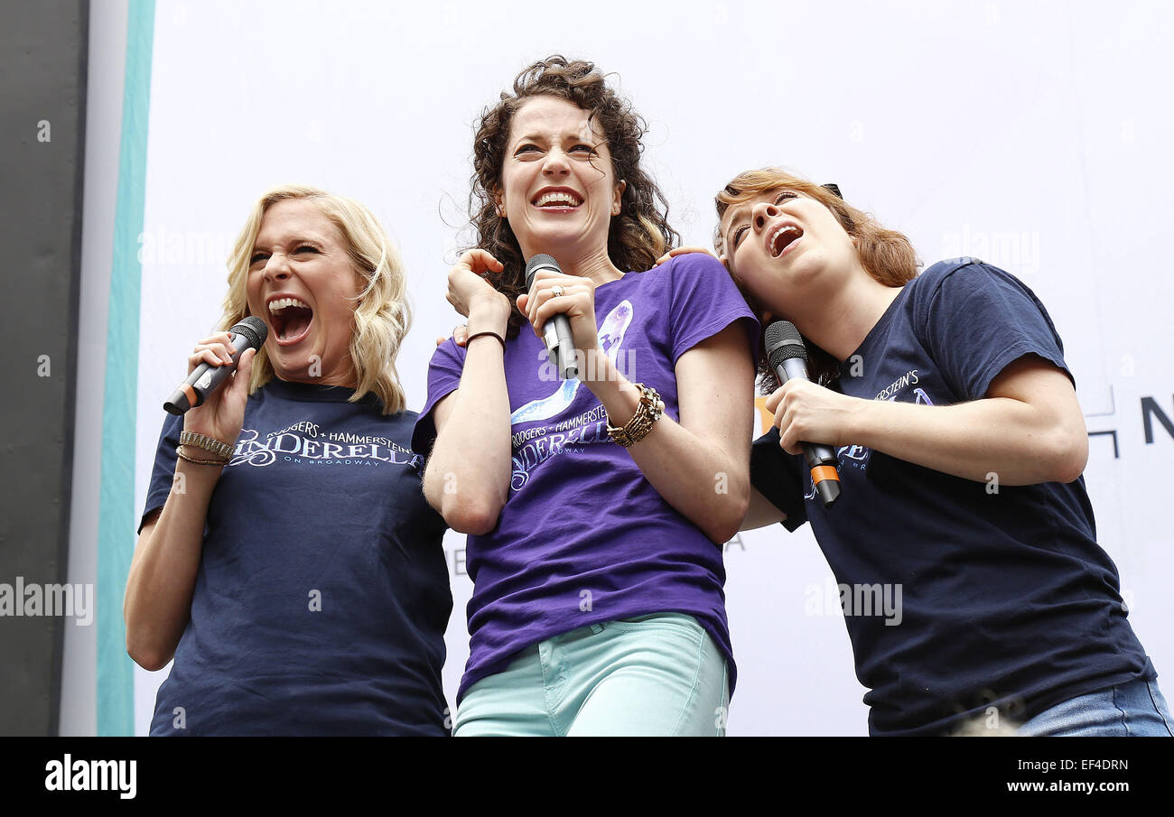 106.7 LITE-FM's Broadway in Bryant Park concert series, week 3 ...