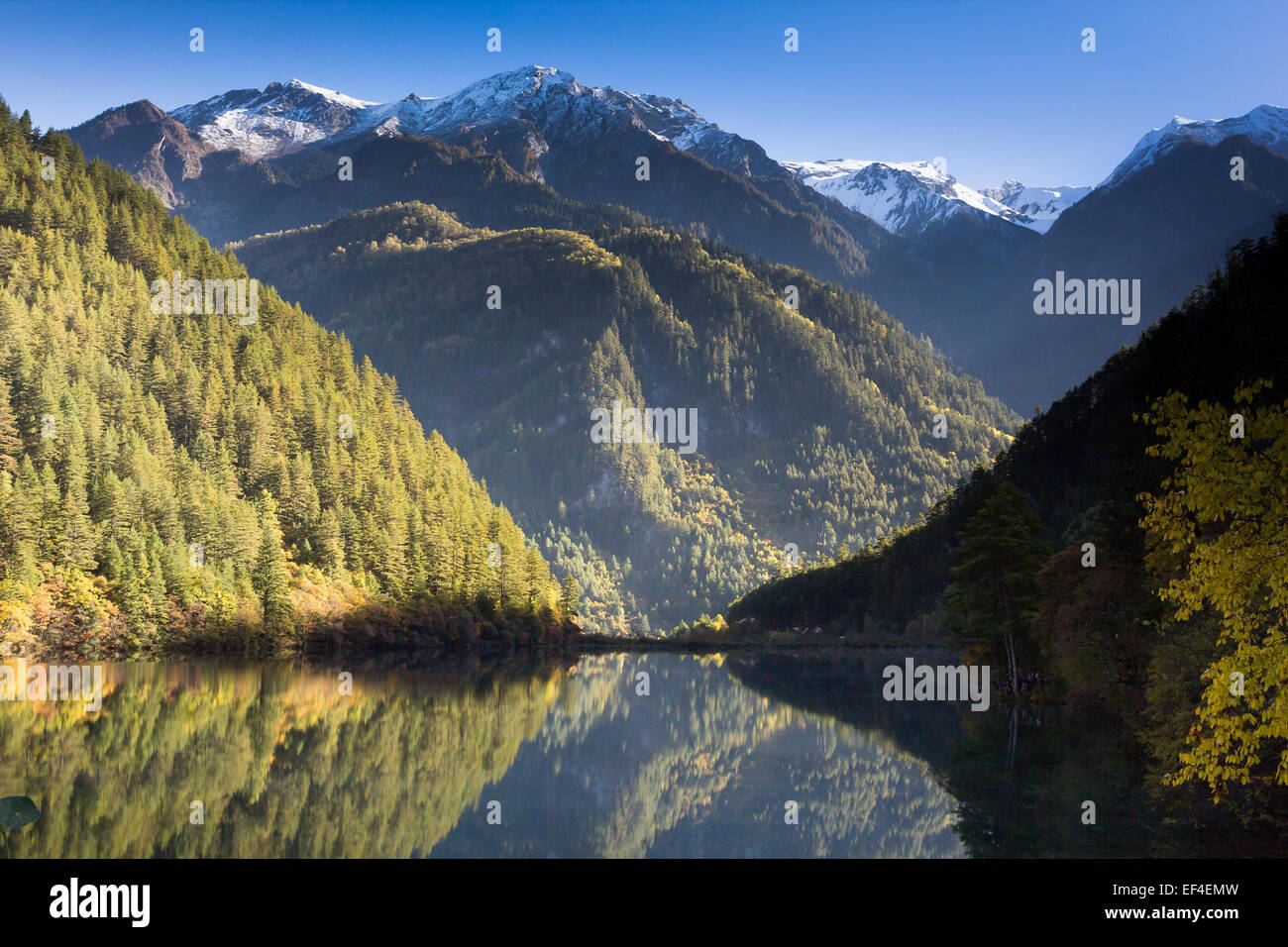 Mirror lake view hi-res stock photography and images - Alamy