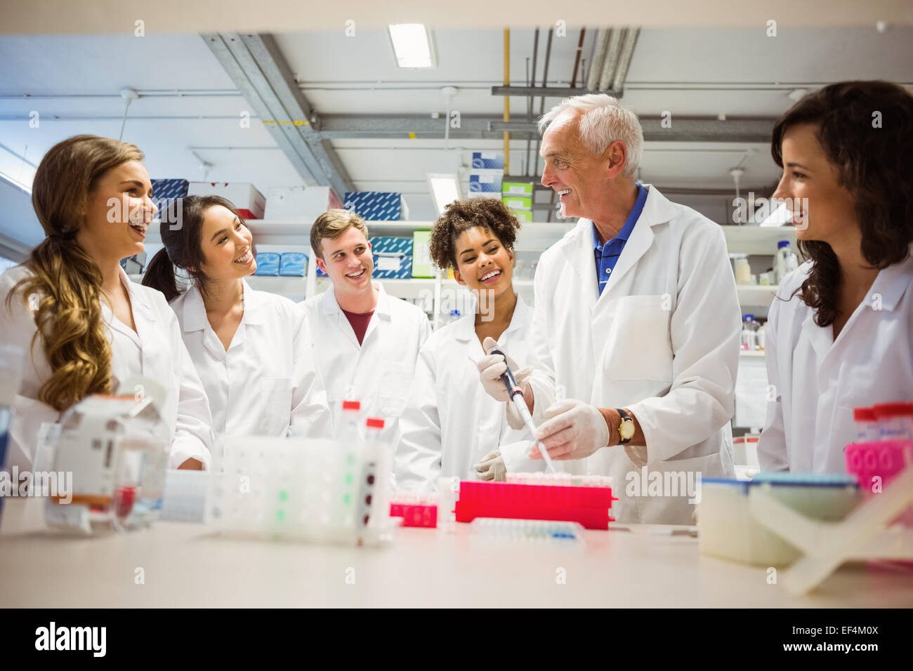 Medical Students Lab High Resolution Stock Photography and Images - Alamy