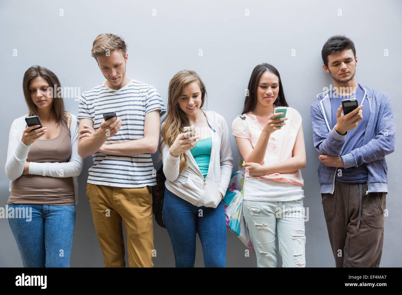 Smartphones school hi-res stock photography and images - Alamy
