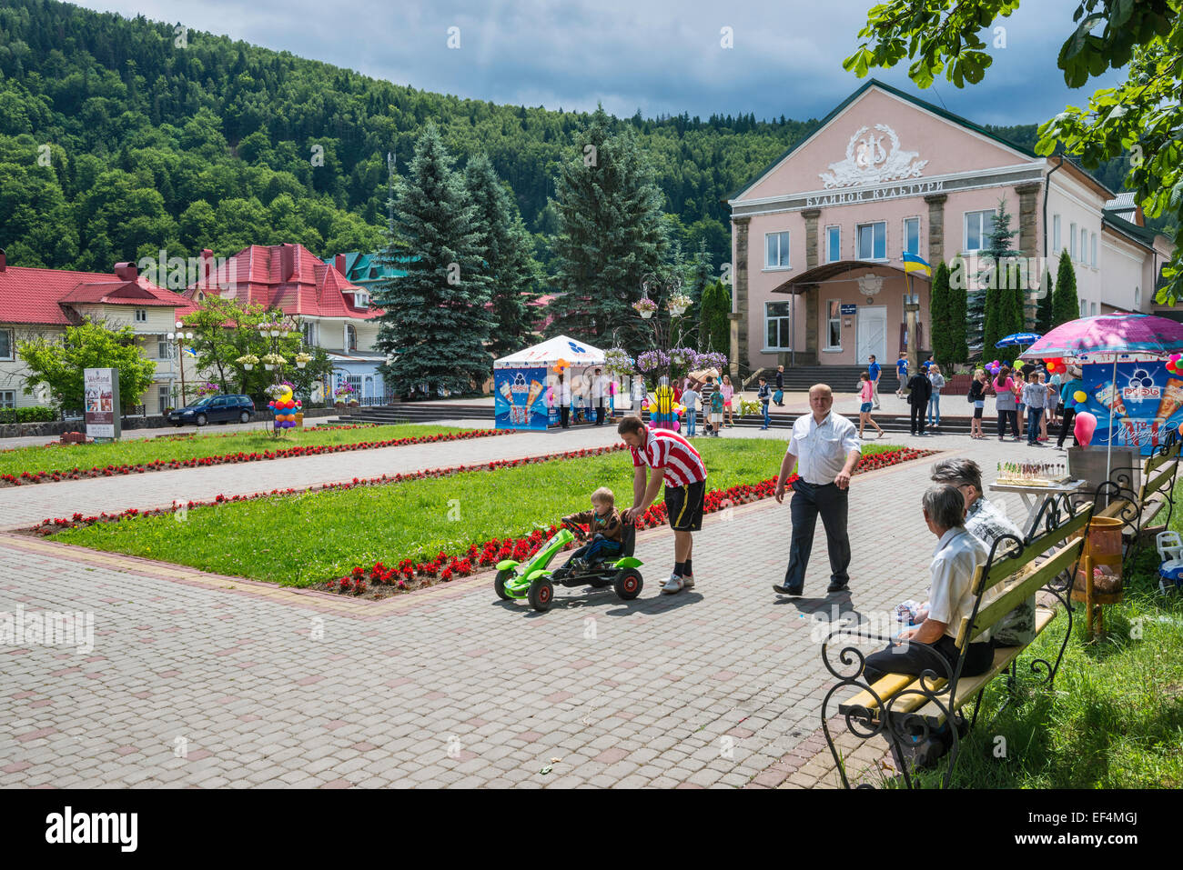 Strollers in town of Yaremche, Carpathian Mountains, Hutsul Region ...