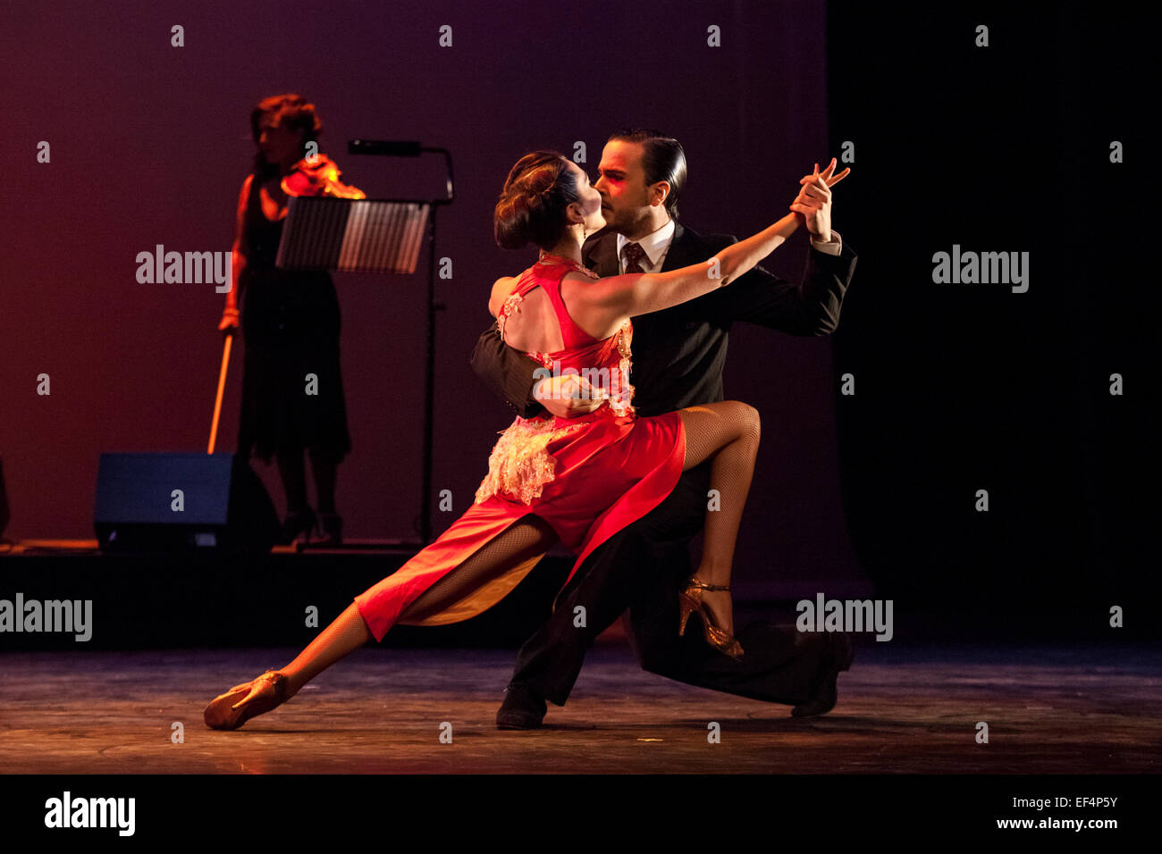 Ezequiel Lopez & Camila Alegre perform Mala Junta part of "Tango Fire ...