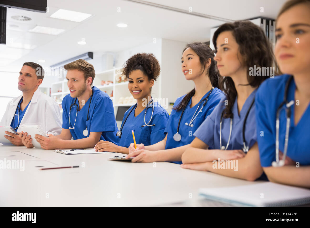 Medical student class hi-res stock photography and images - Alamy