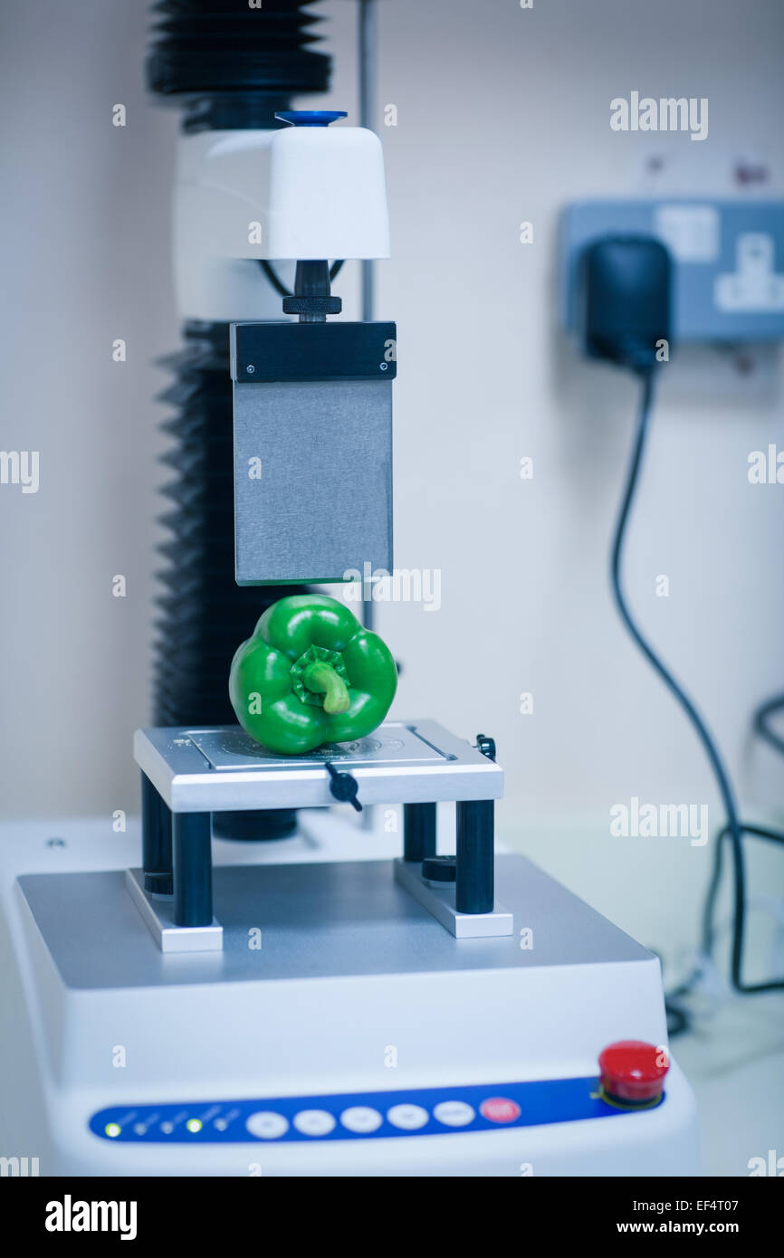 Microbiology lab computer hi-res stock photography and images - Alamy