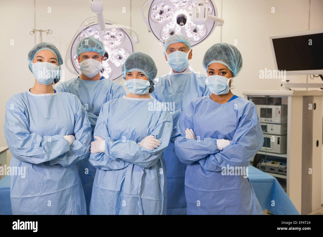 Medical students in operating theater Stock Photo - Alamy