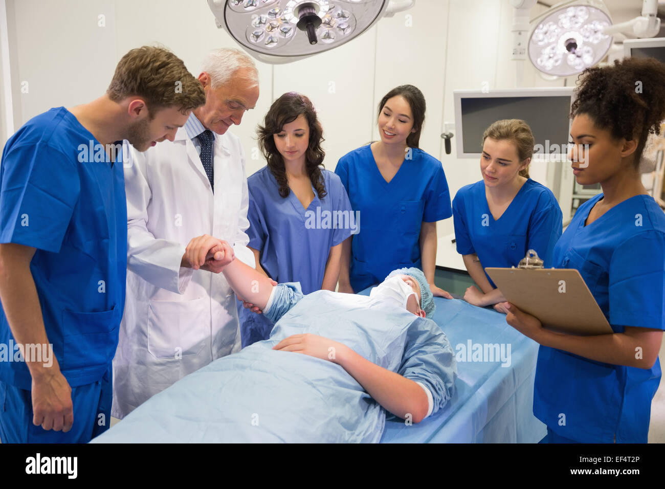 Medical Students High Resolution Stock Photography and Images - Alamy