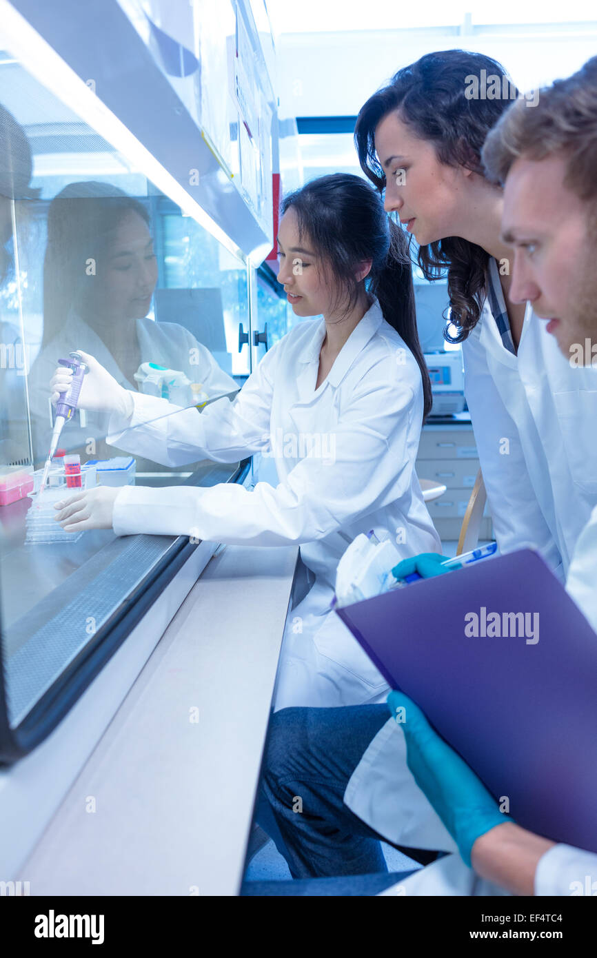 Student students lab coat hi-res stock photography and images - Alamy