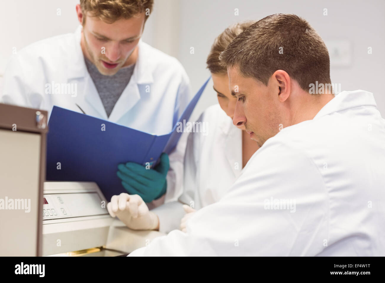 Scientist biology incubator in hi-res stock photography and images - Alamy
