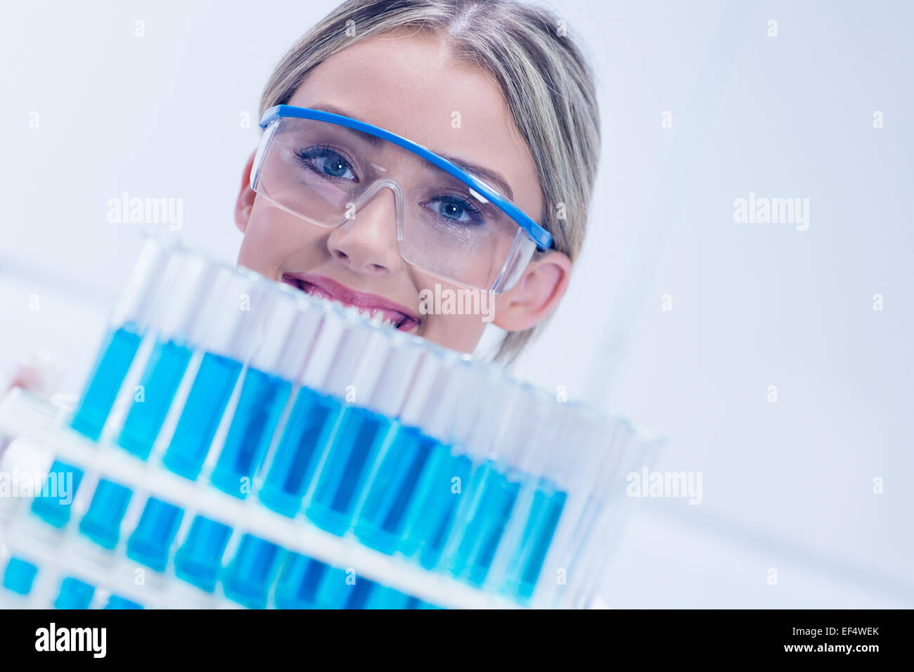 Science tray hi-res stock photography and images - Alamy