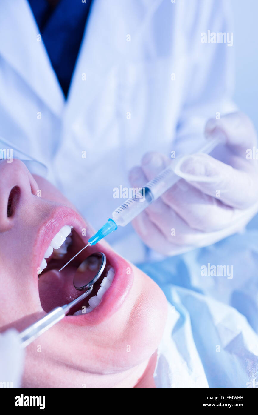 Dental injection hi-res stock photography and images - Alamy