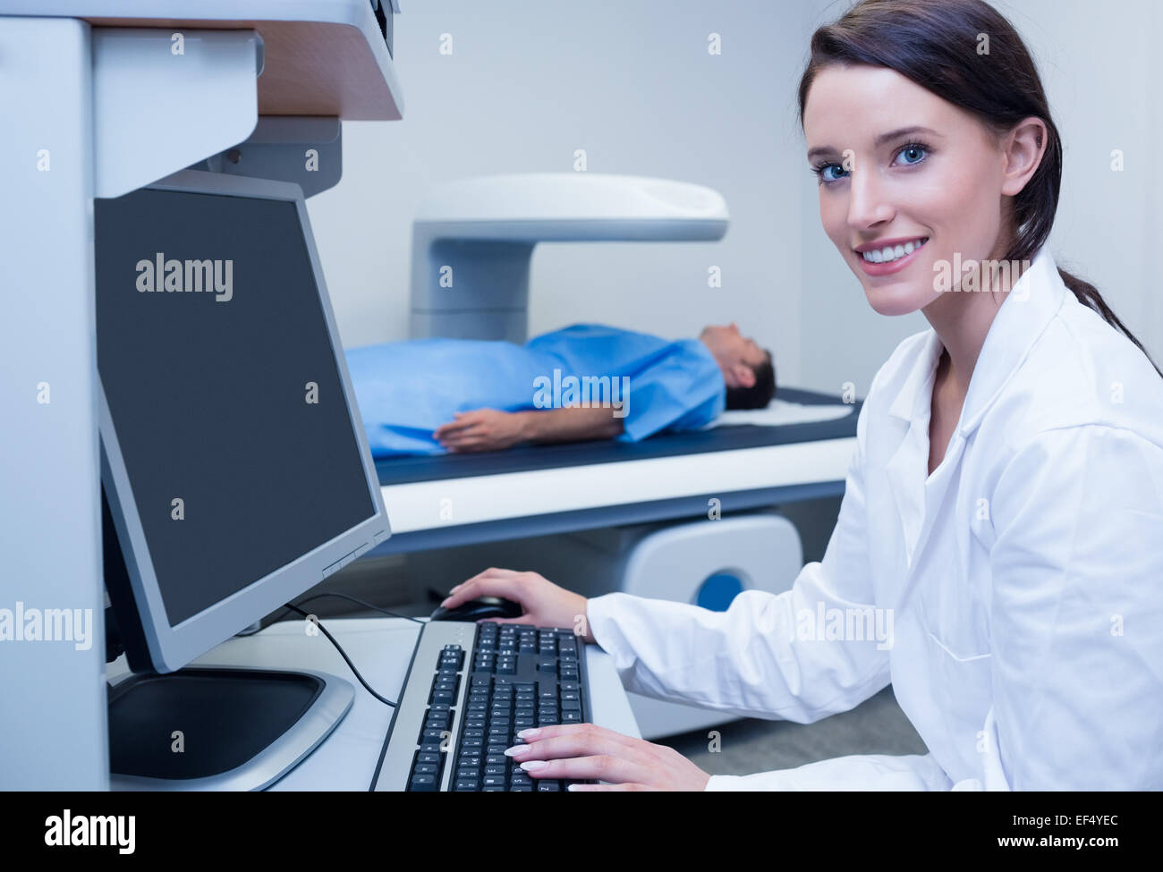 Radiography screen High Resolution Stock Photography and Images - Alamy