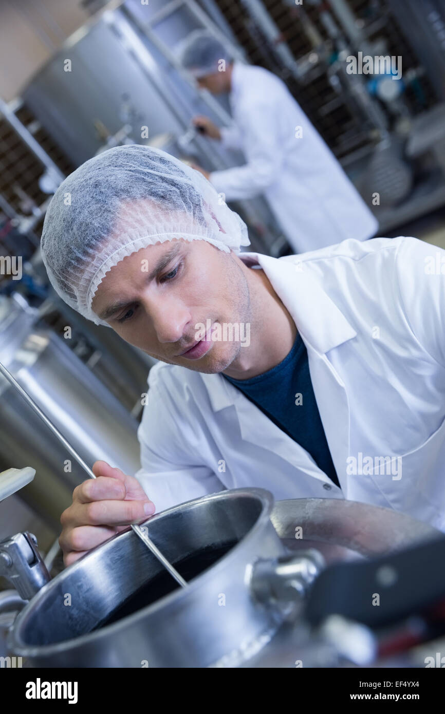 Man wearing hair net hi-res stock photography and images - Alamy