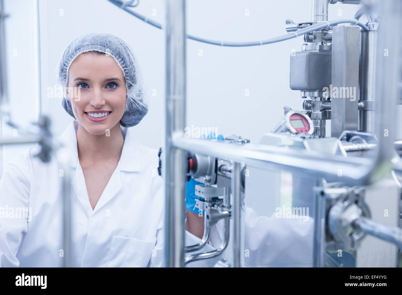 Scientist experiment metal hi-res stock photography and images - Alamy