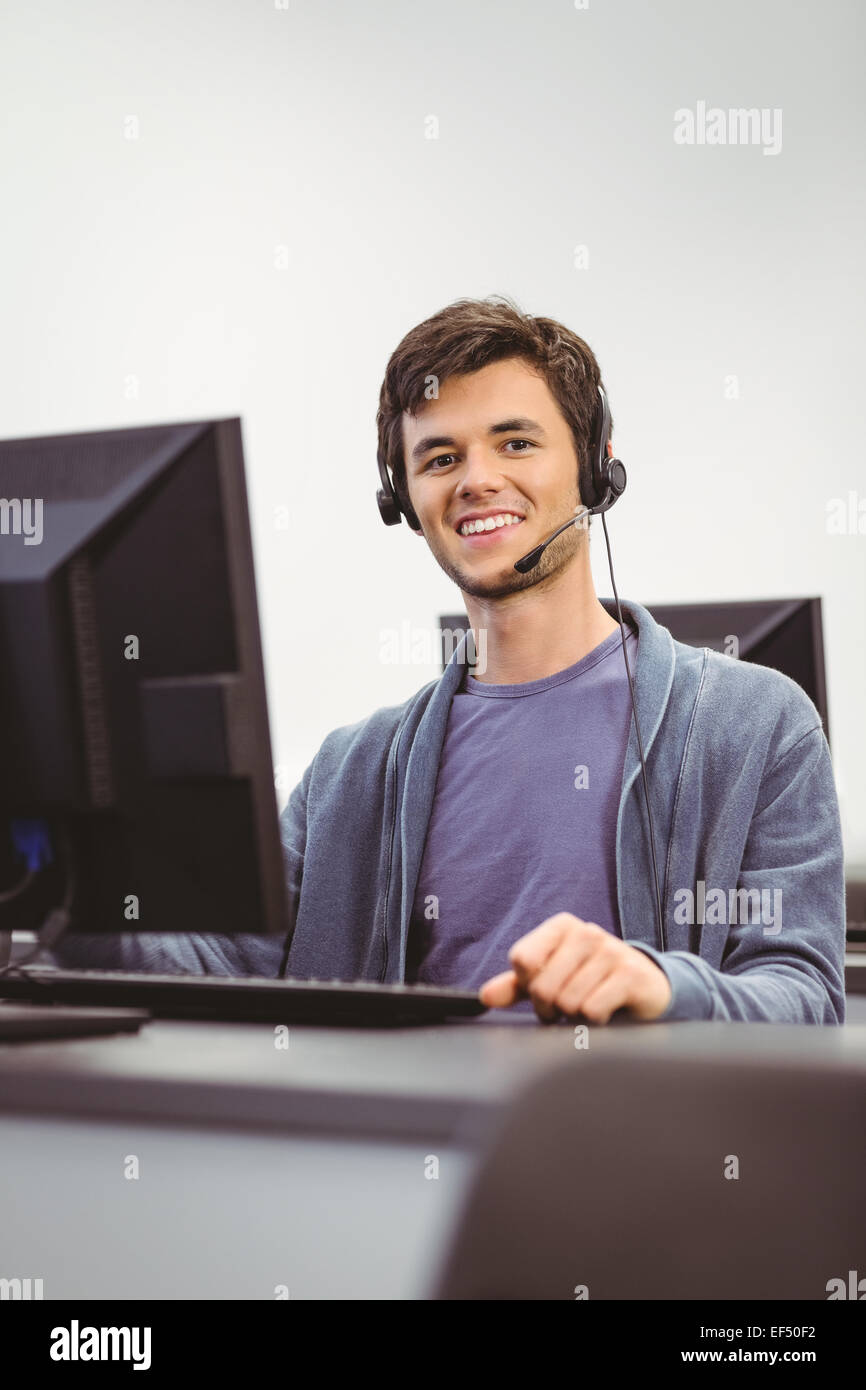 Man headset classroom hi-res stock photography and images - Alamy