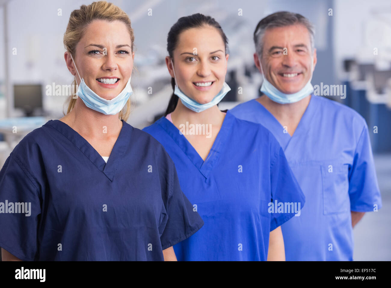 Line workers hi-res stock photography and images - Alamy