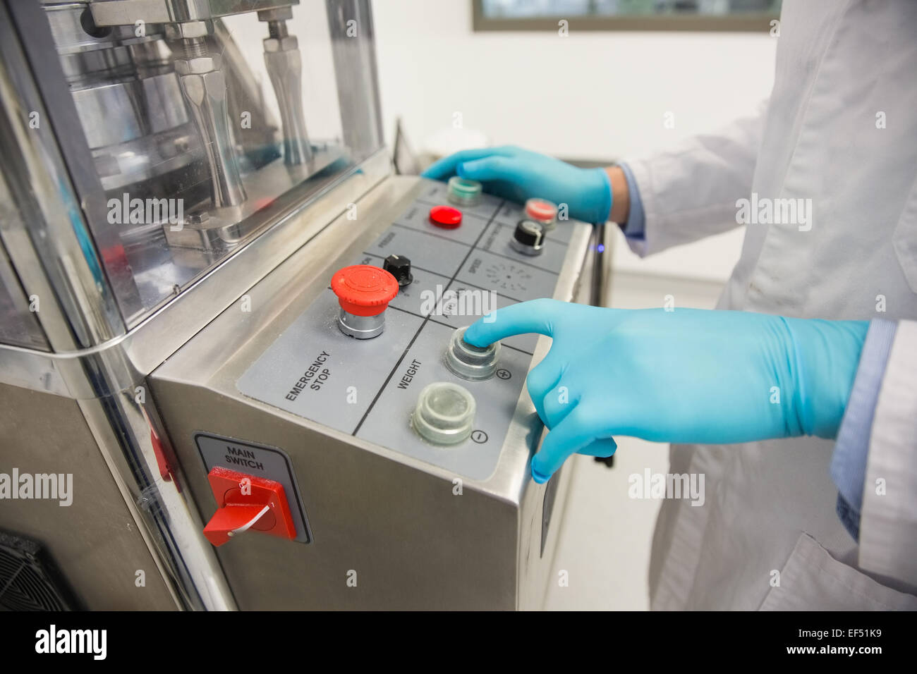 Medicine using hi-res stock photography and images - Alamy