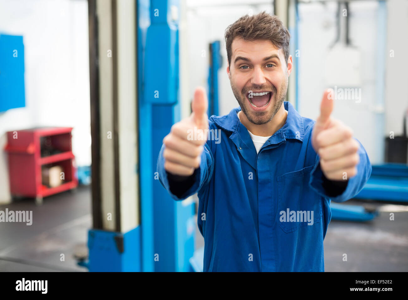 Mechanic thumbs up hi-res stock photography and images - Alamy