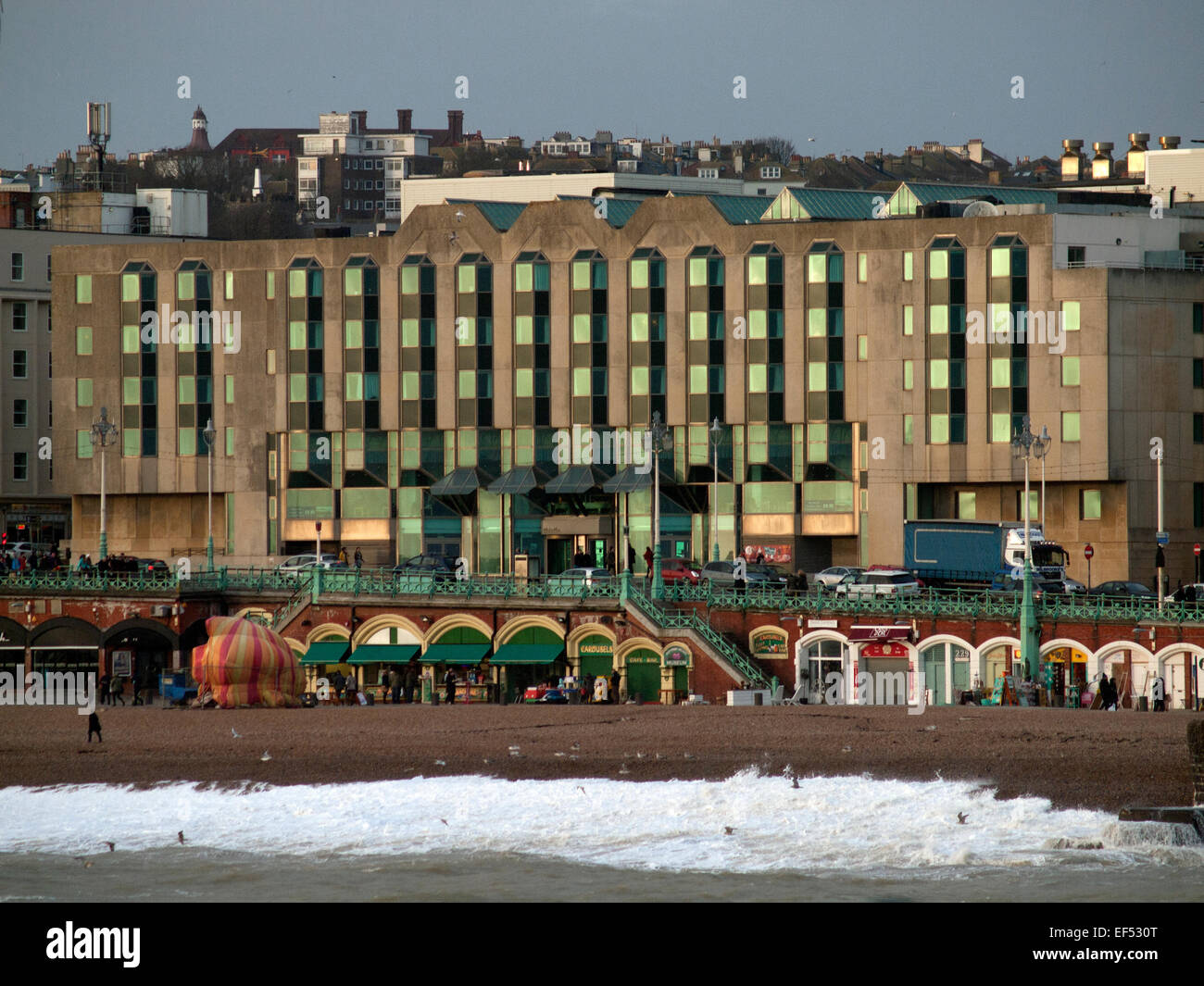 The Thistle Hotel on the seafront in Brighton Stock Photo - Alamy