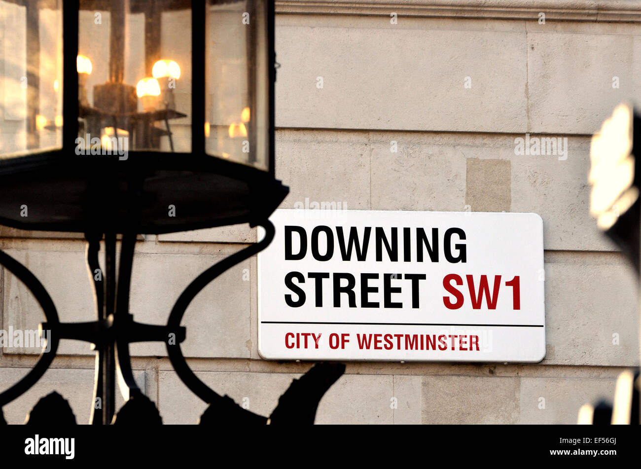 London street lamp hi-res stock photography and images - Alamy