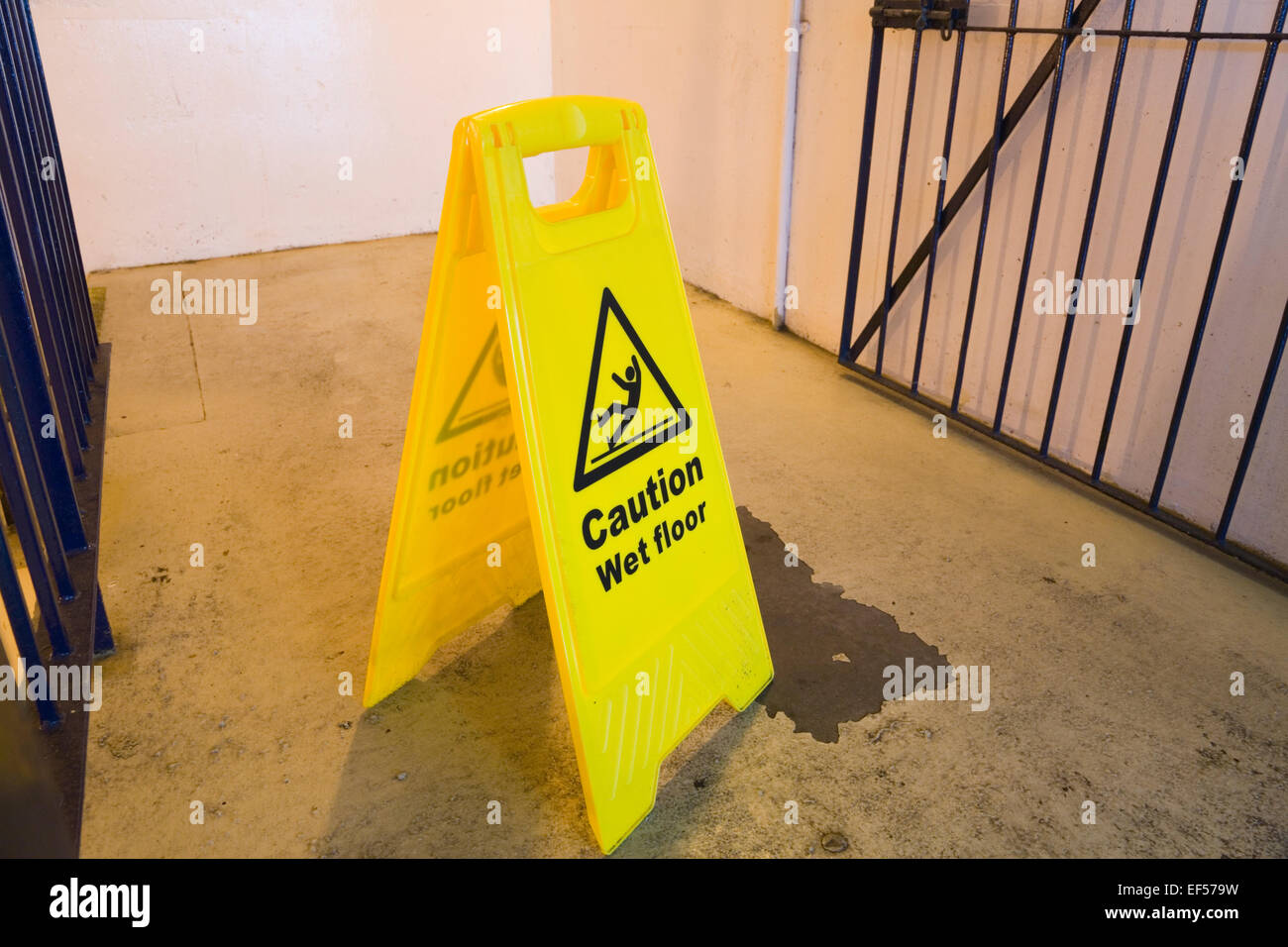 Caution symbol hi-res stock photography and images - Alamy