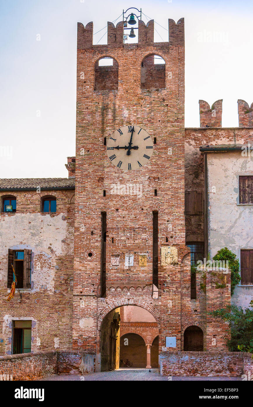 Scaligeri family castle hi-res stock photography and images - Alamy