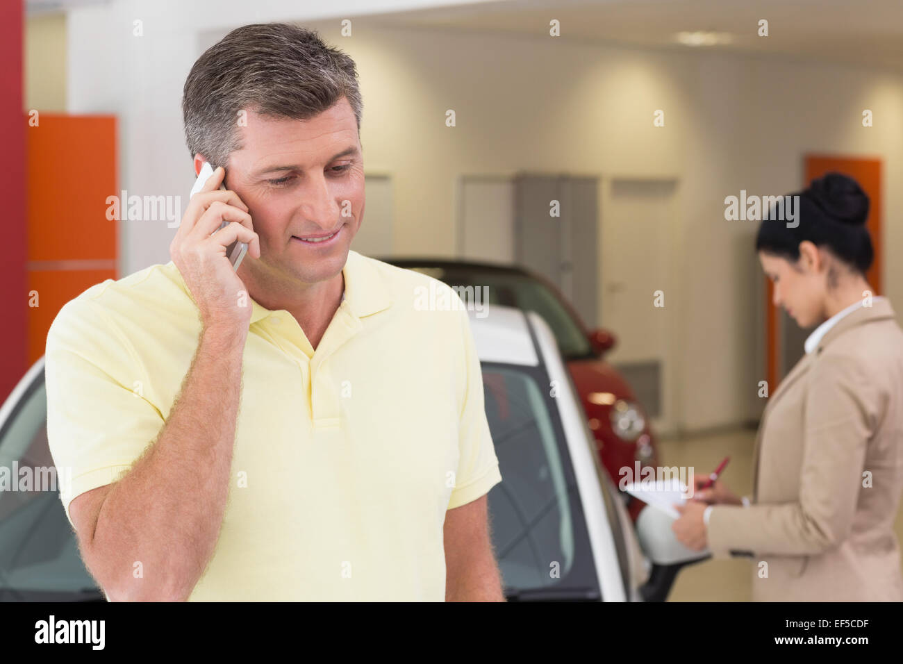 Customer calling hi-res stock photography and images - Alamy