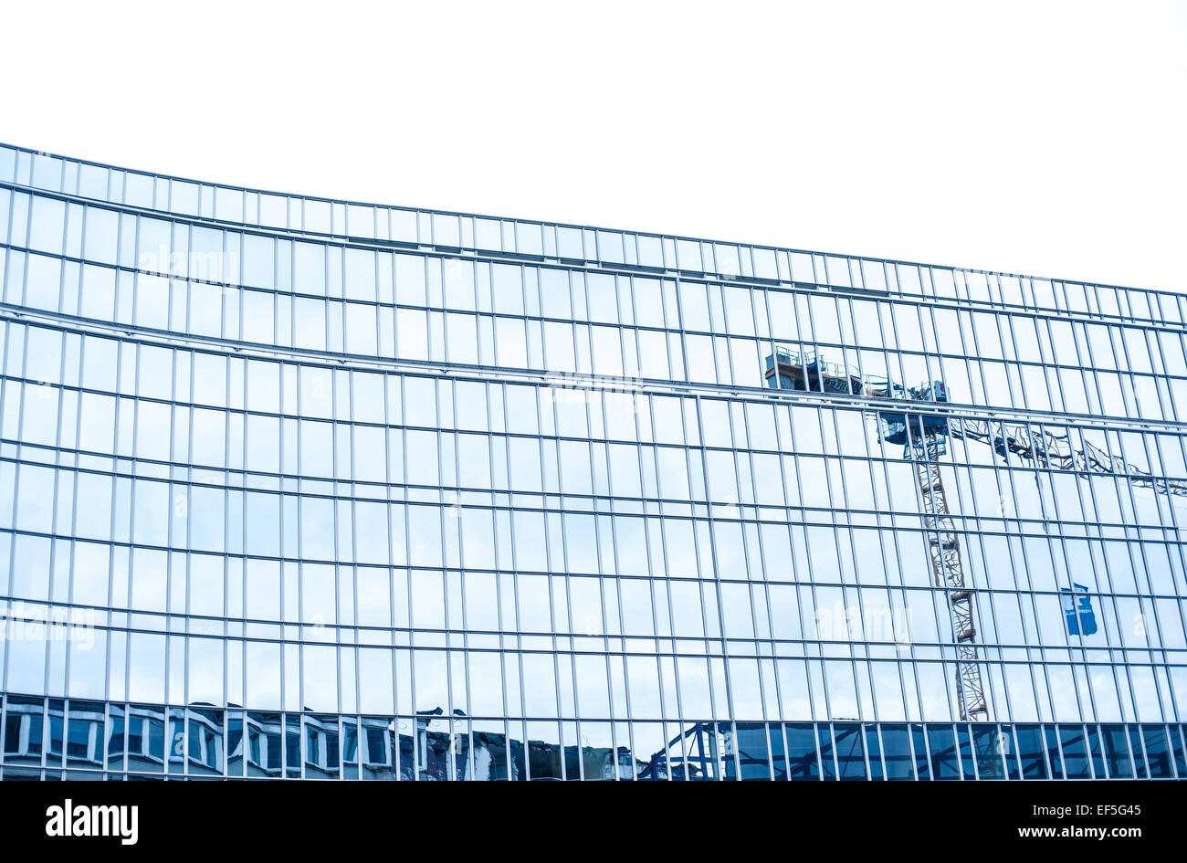 Concrete office building windows hi-res stock photography and images ...