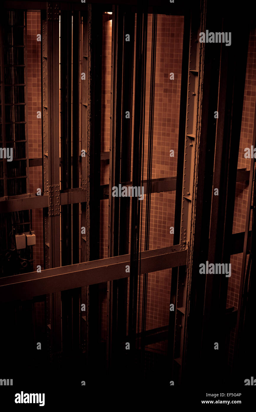 Wire rope elevator hi-res stock photography and images - Alamy