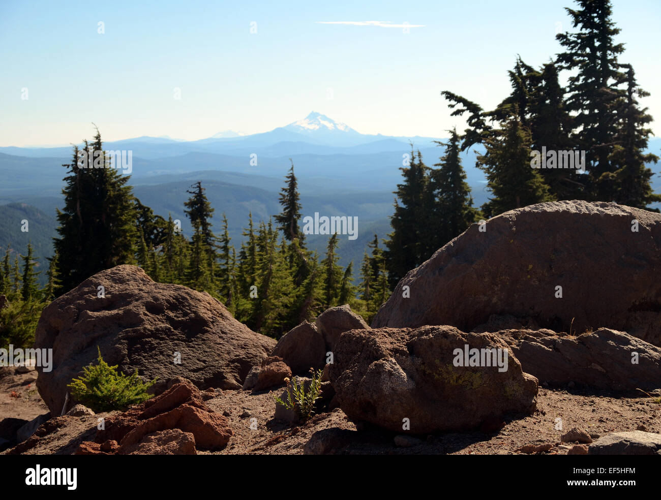 View of the Cascade Mountain Range, from the Timberline Lodge, Oregon ...