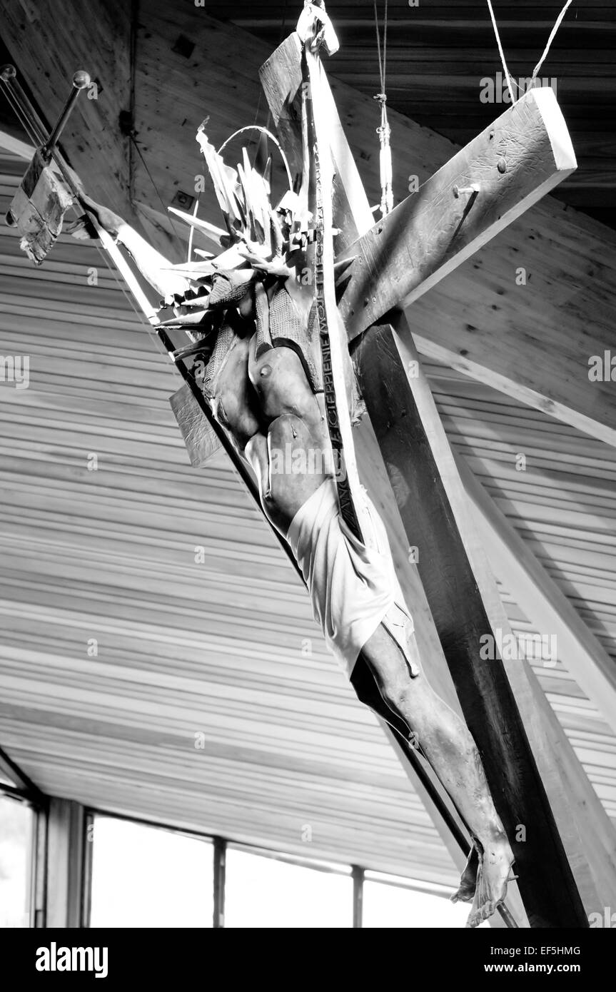 Wooden figure jesus christ hi-res stock photography and images - Alamy