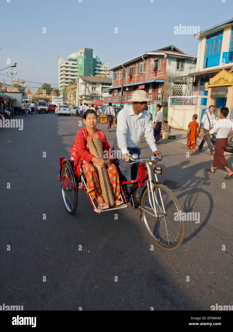 Woman rickshaw hi-res stock photography and images - Alamy