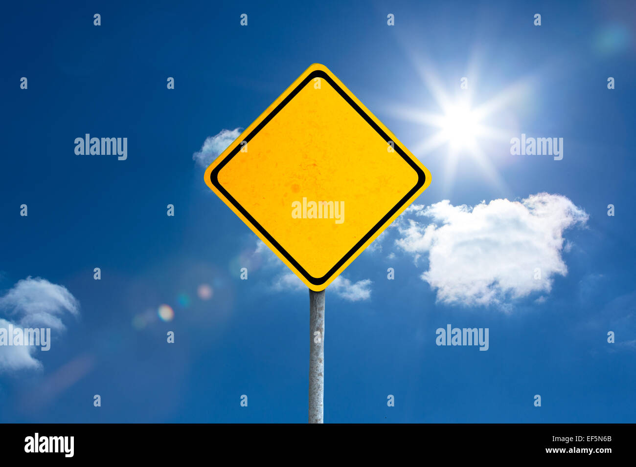 Yellow sign hi-res stock photography and images - Alamy