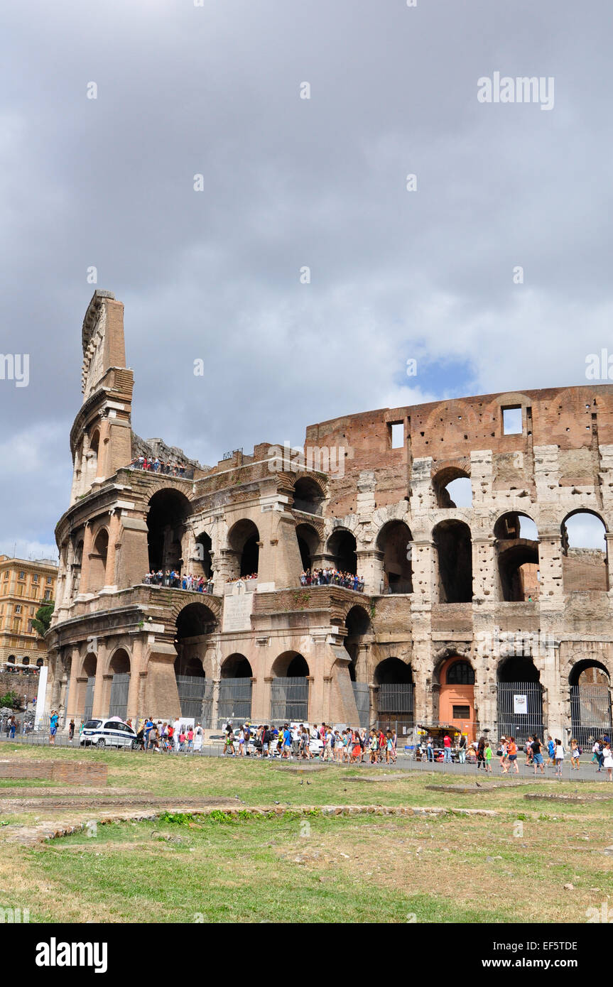 External of Colosseum, Rome Italy Stock Photo - Alamy