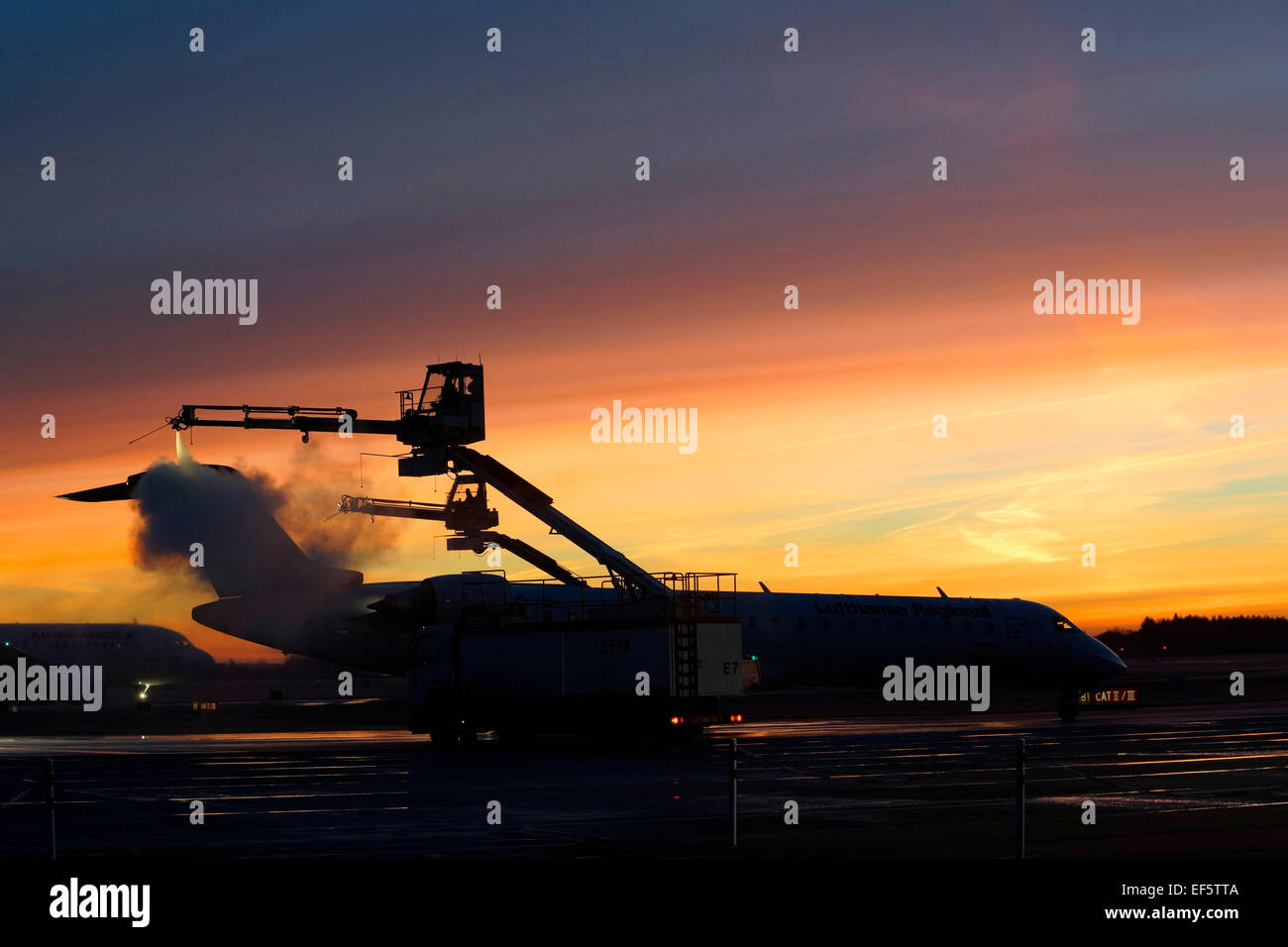 aircraft, a/c, airplane, plane, winter, snow, ice, iced, aircraft de ...