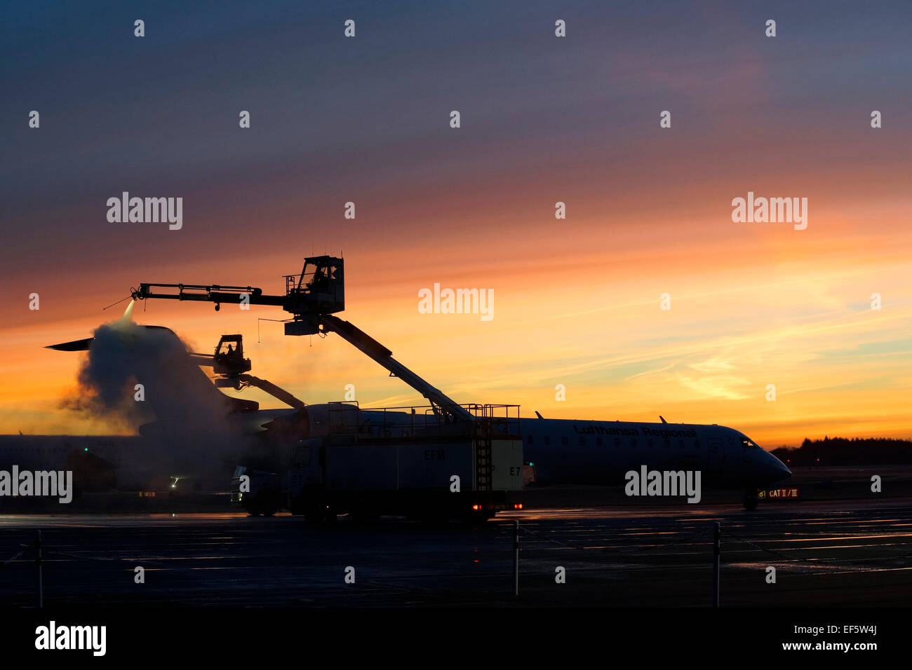 aircraft, a/c, airplane, plane, winter, snow, ice, iced, aircraft de ...