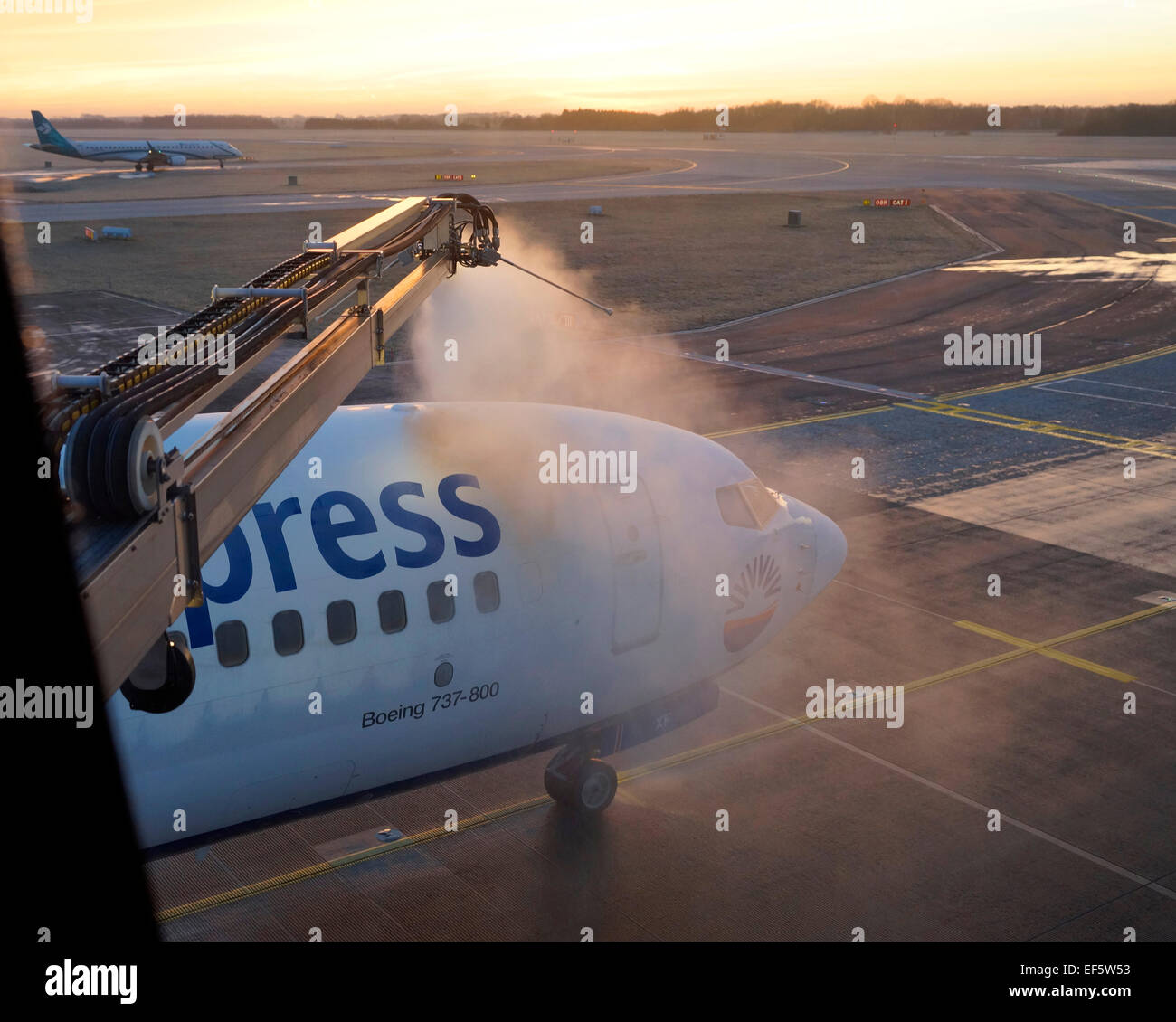 aircraft, a/c, airplane, plane, winter, snow, ice, iced, aircraft de ...