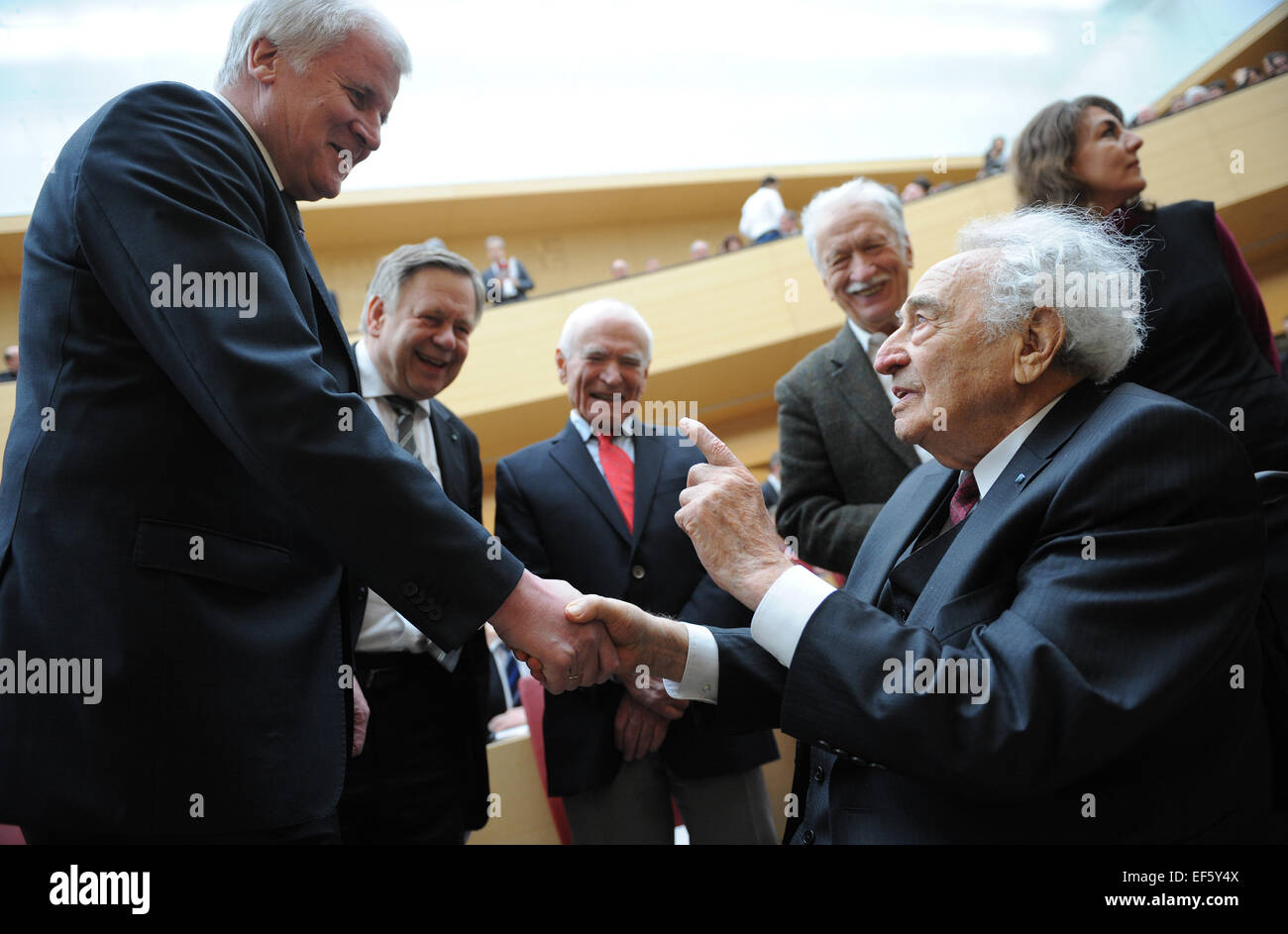 Munich, Germany. 27th Jan, 2015. Premier of Bavaria Horst Seehofer (L ...