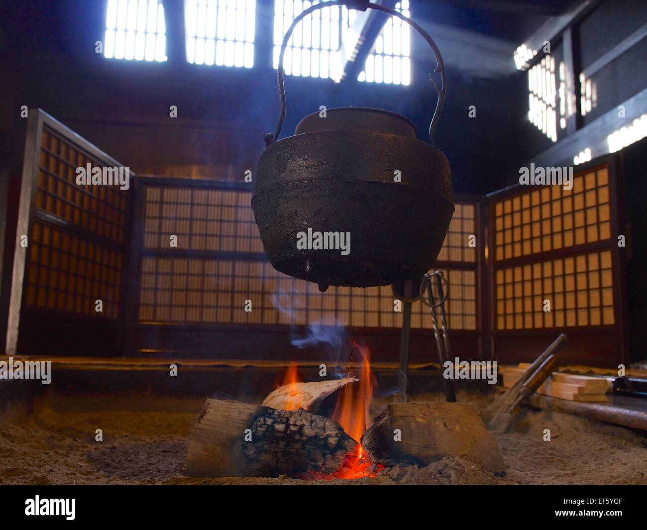 Pot over fire hi-res stock photography and images - Alamy