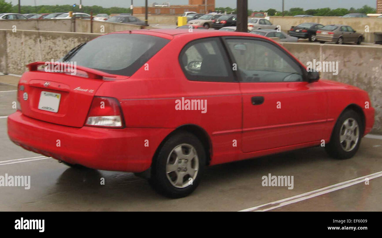 The 2000-2002 Hyundai Accent Hatchback is a subcompact car known for ...