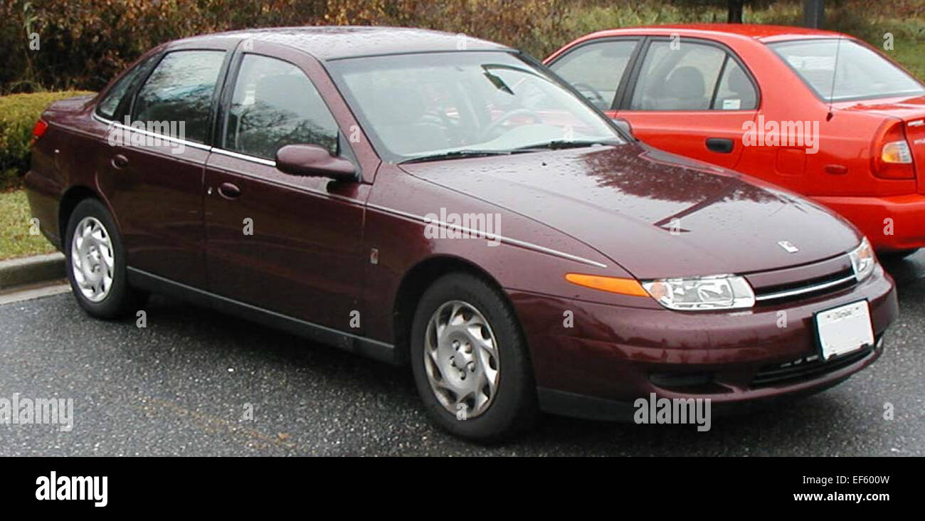 The 2000-2002 Saturn LS is a compact sedan known for its practicality ...
